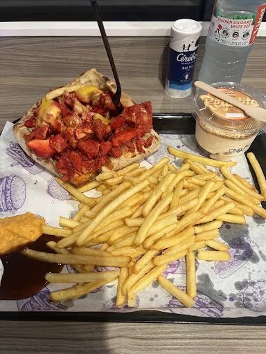 Découvrez Le 129: L’incontournable de la street food halal à Saint-Denis